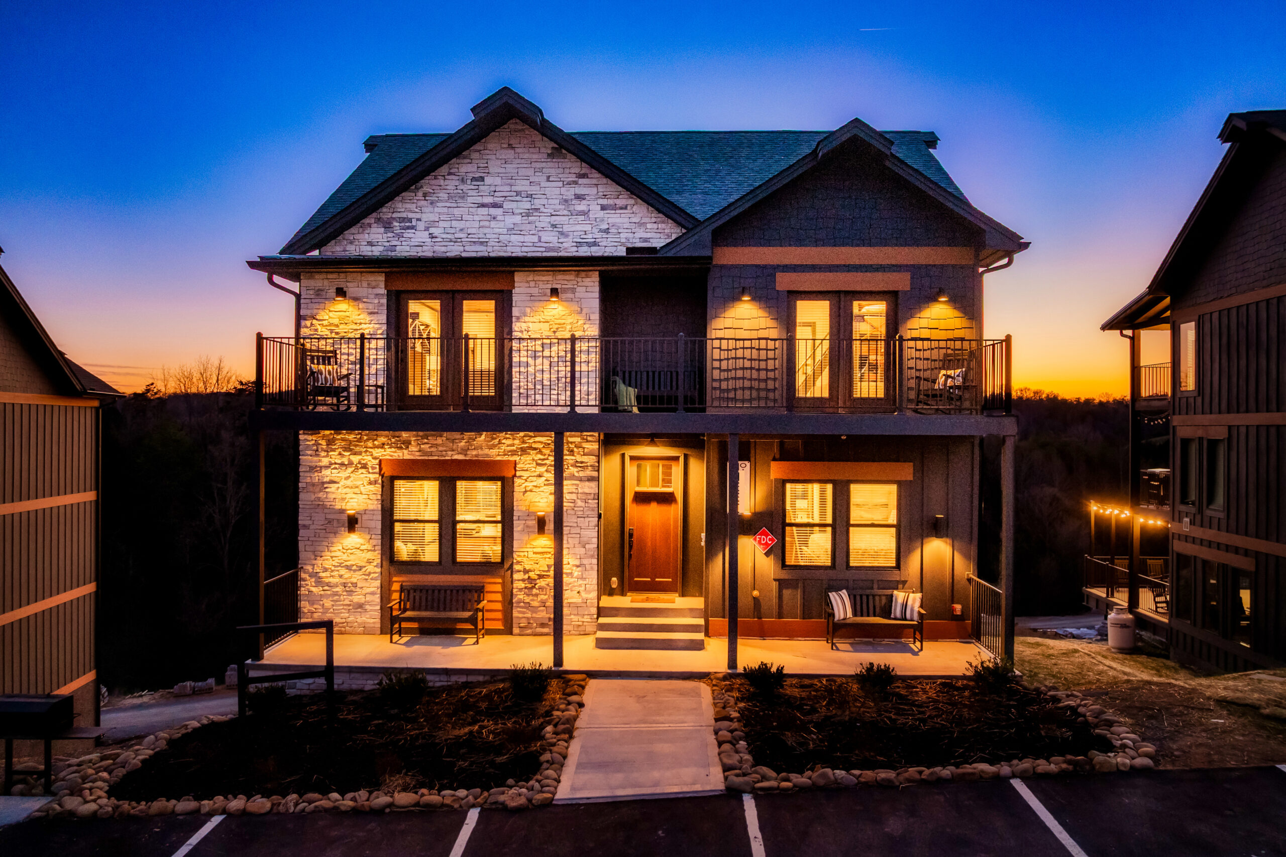 Luxury Six-Bedroom Cabin | Pigeon Forge Large Cabins